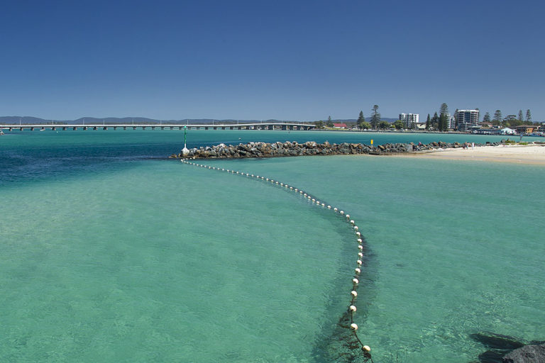 Shane Chalker Photography | Bubble Line-Rock Pool Tuncurry